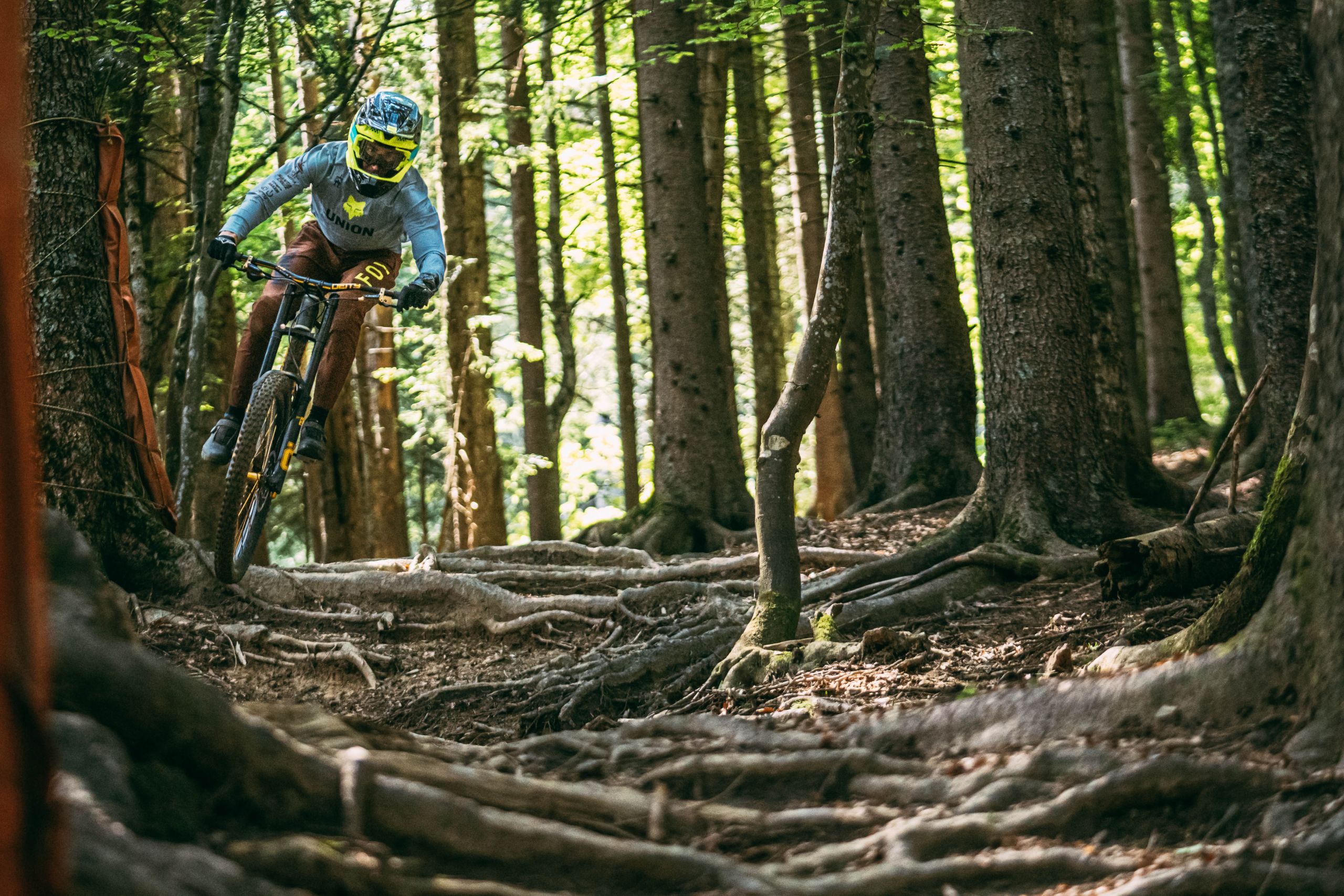 Mountain bike store Morzine - Skishop Morzine - FB Freeride - MTB Shop